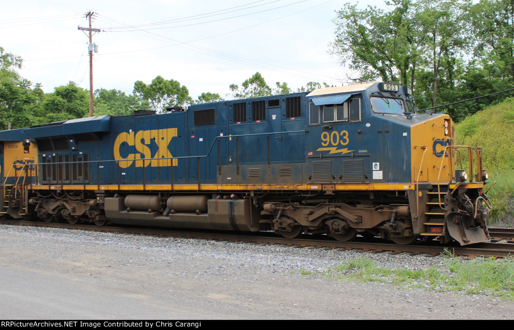 CSXT 903 on Q415-15